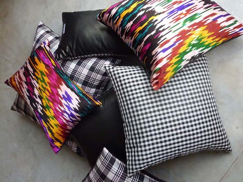 ikat+and+cheque+with+lacquered+silk+collection+web – Clara Strunck